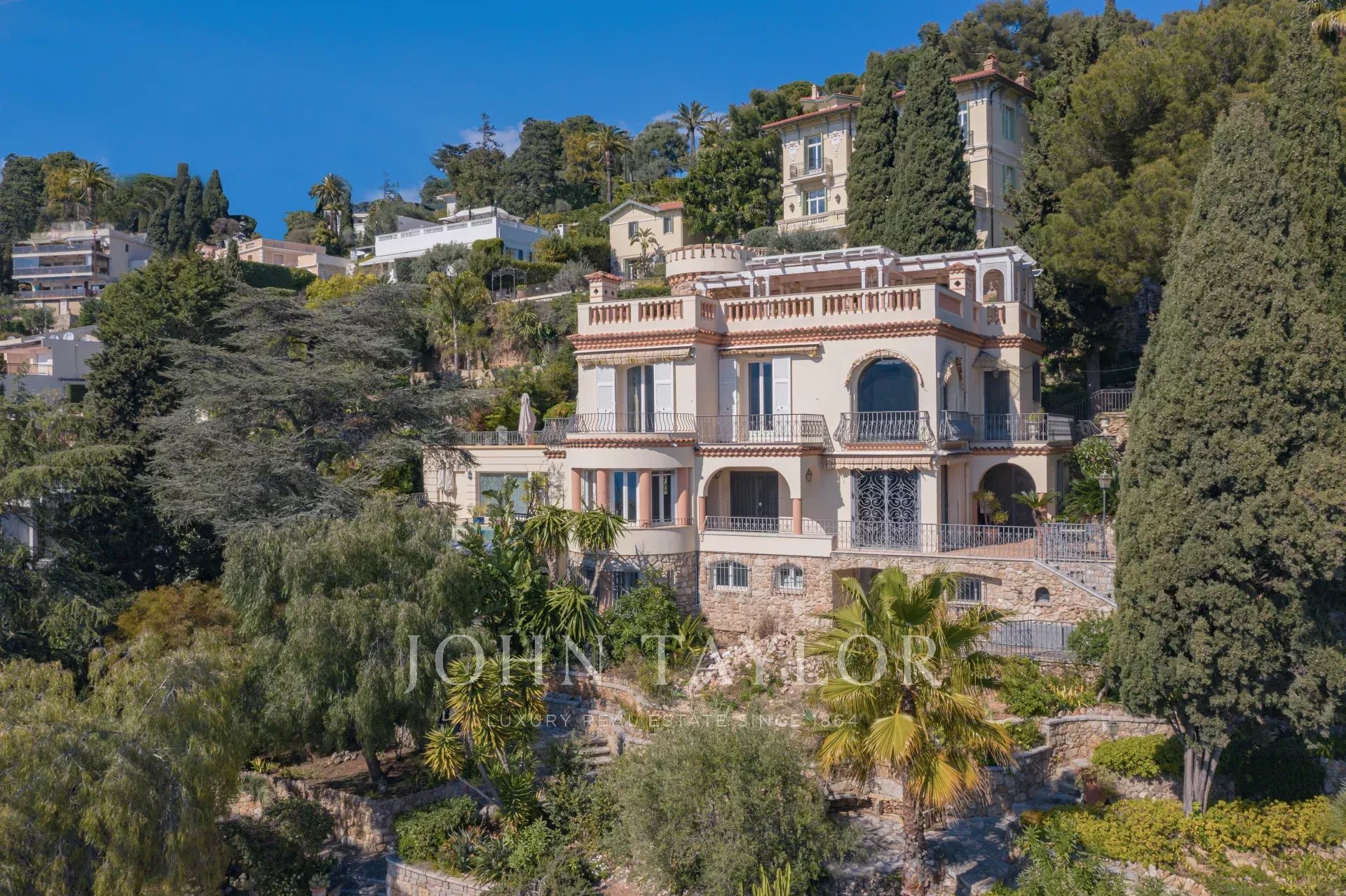 Annonce Vente Villa Roquebrune-Cap-Martin (06190) ref:V1720SJ